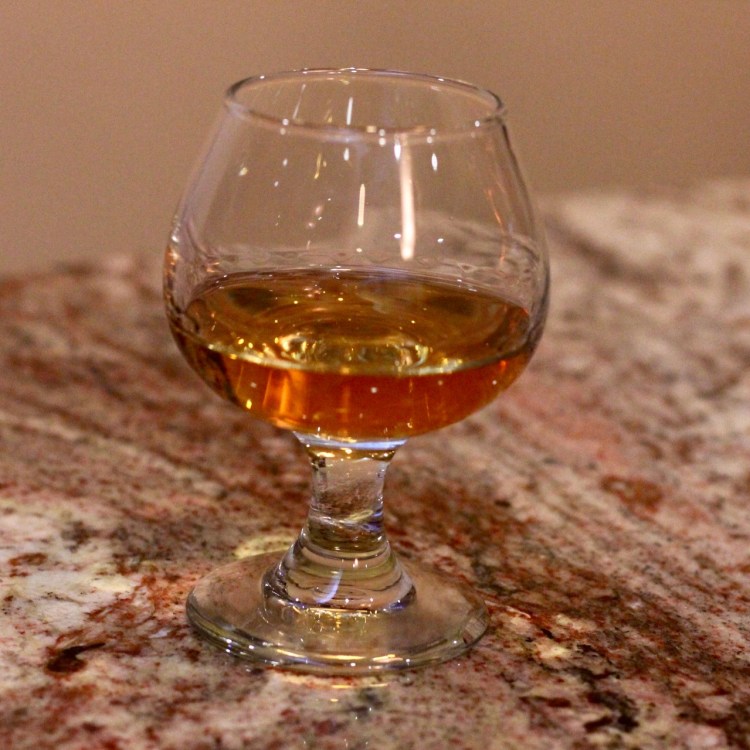 Kiss My Glass! The Definitive Guide to Whisky Glassware – It's just the ...