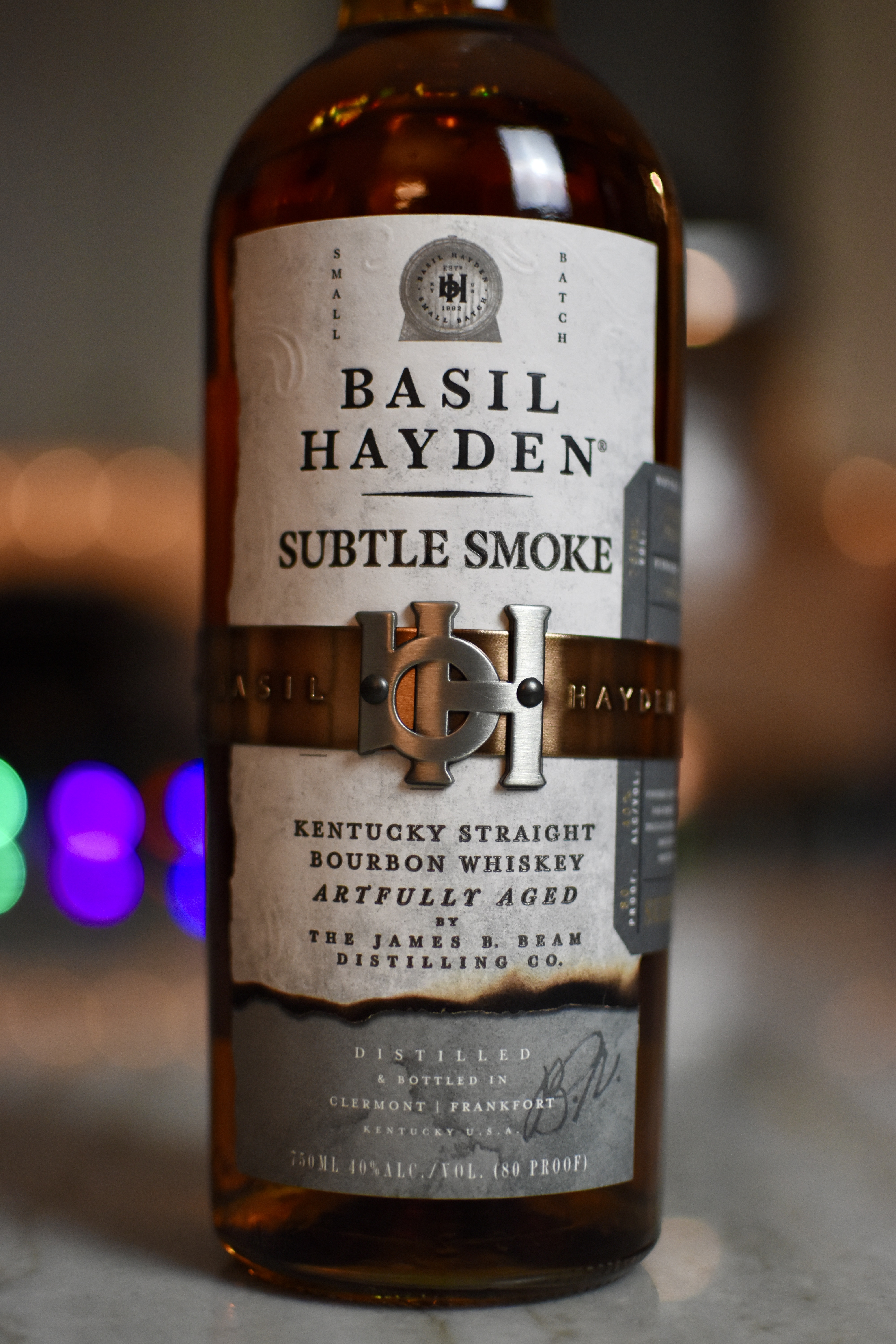 Basil Hayden Subtle Smoke Bourbon Review – It's just the booze dancing…
