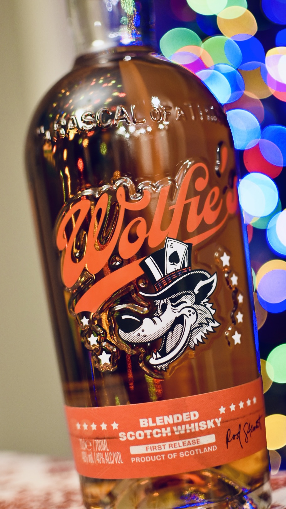 Wolfie’s Blended Scotch Whisky Review – It's just the booze dancing…